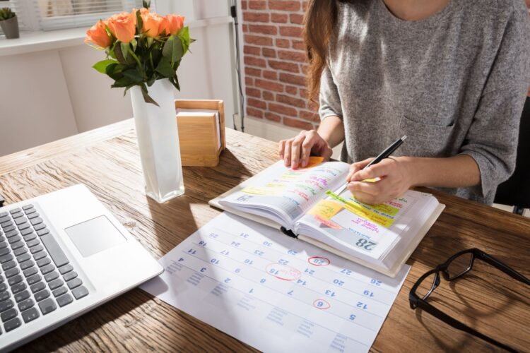 How To Calculate Working Hours And The Number Of Working Days In A Month Latest Businesses